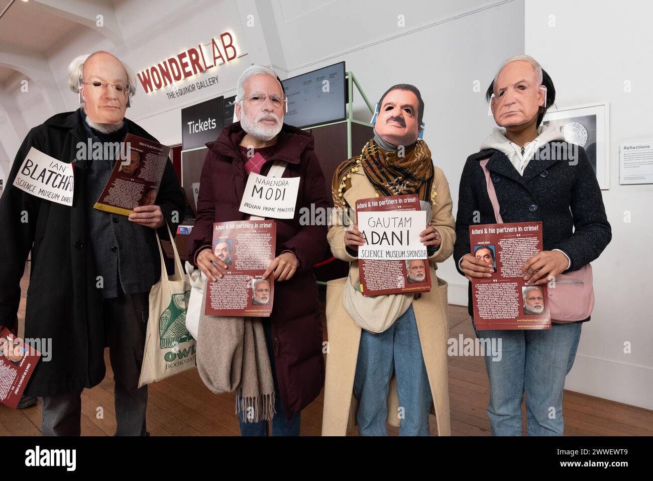 Gautam adani modi hi-res stock photography and images - Alamy