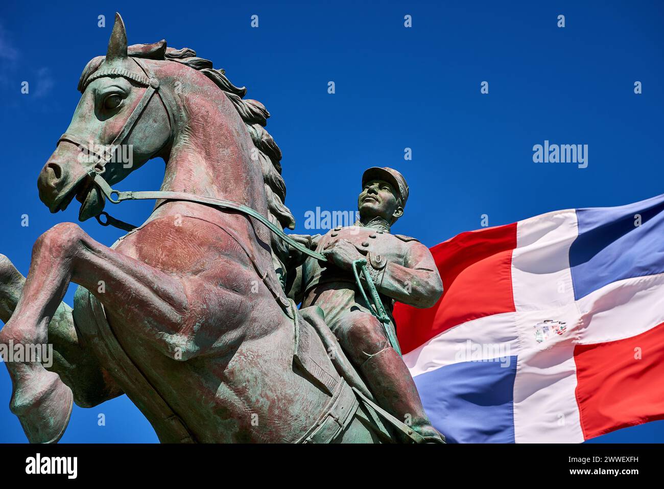 Bronze statue of santo domingo hi-res stock photography and images - Alamy