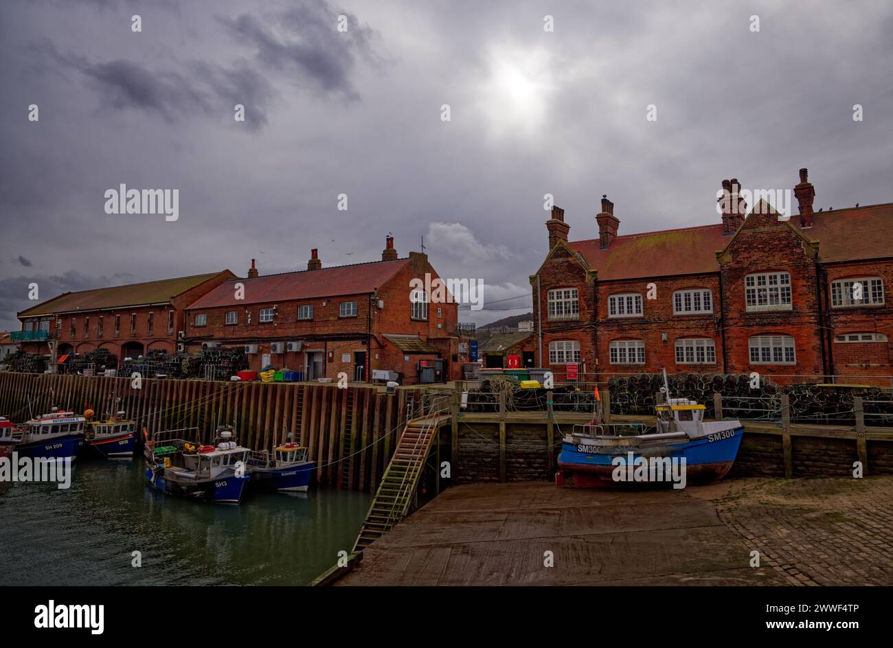 Scarborough Harbour in winter Stock Photo - Alamy