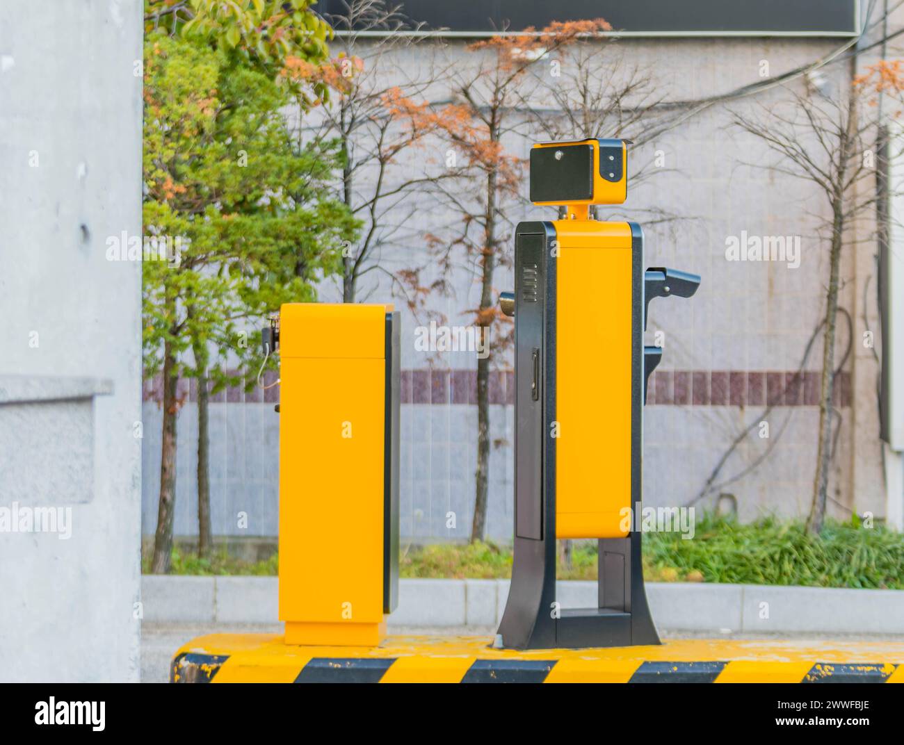 Side view of device to read license plates and calculate charges as ...