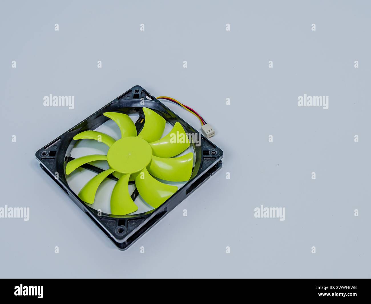 Green 120mm computer case fan with black frame and 3 prong pin power ...