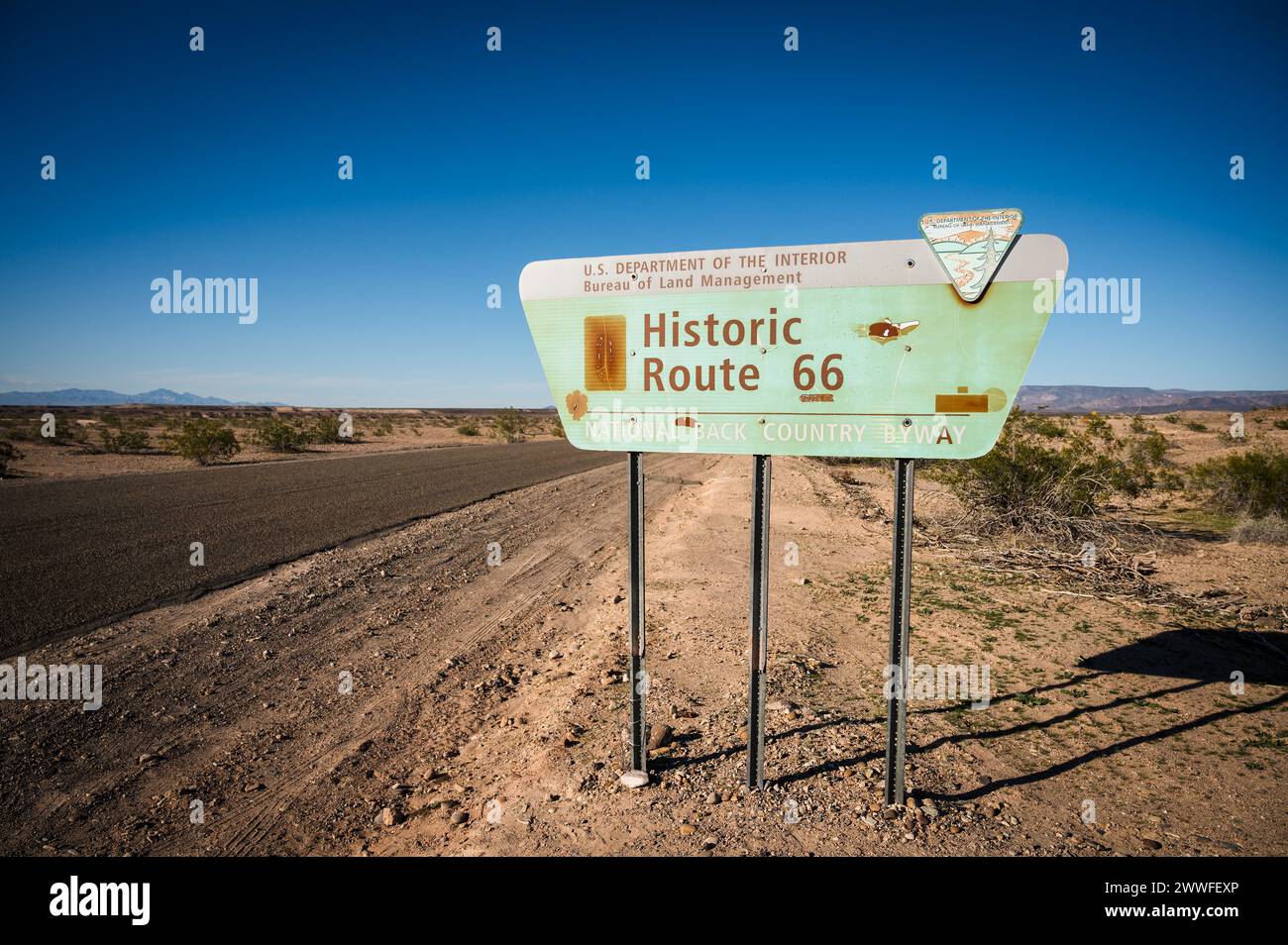 Historic Route 66 sign along Highway 10 in Arizona, USA Stock Photo - Alamy