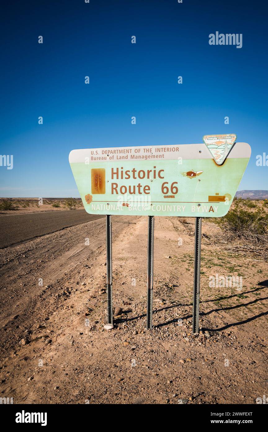 Historic Route 66 sign along Highway 10 in Arizona, USA Stock Photo - Alamy
