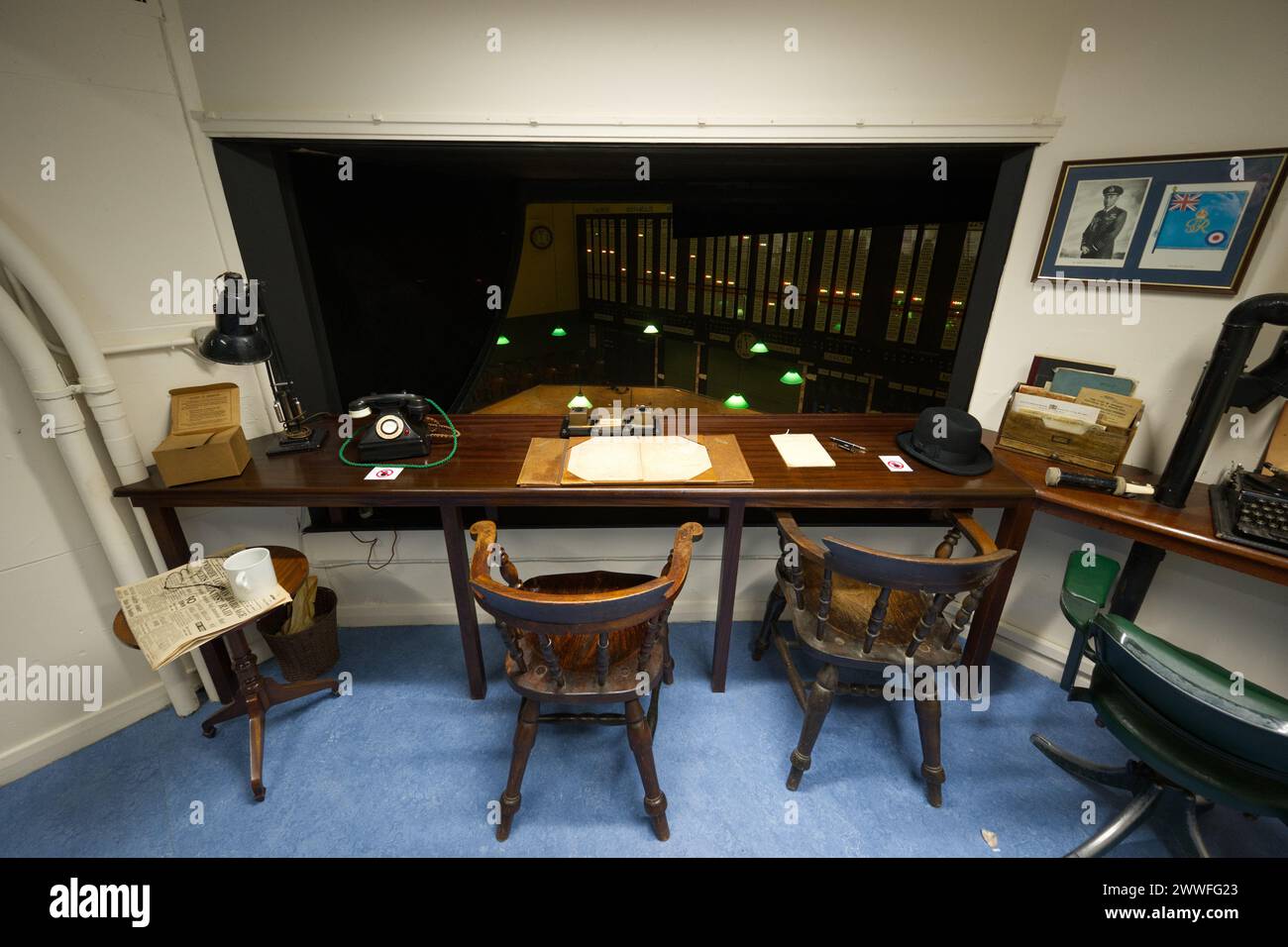 Operations room battle of britain hi-res stock photography and images ...