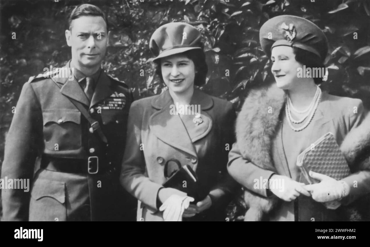 A portrait of Elizabeth II with her parents, King George VI and Queen ...