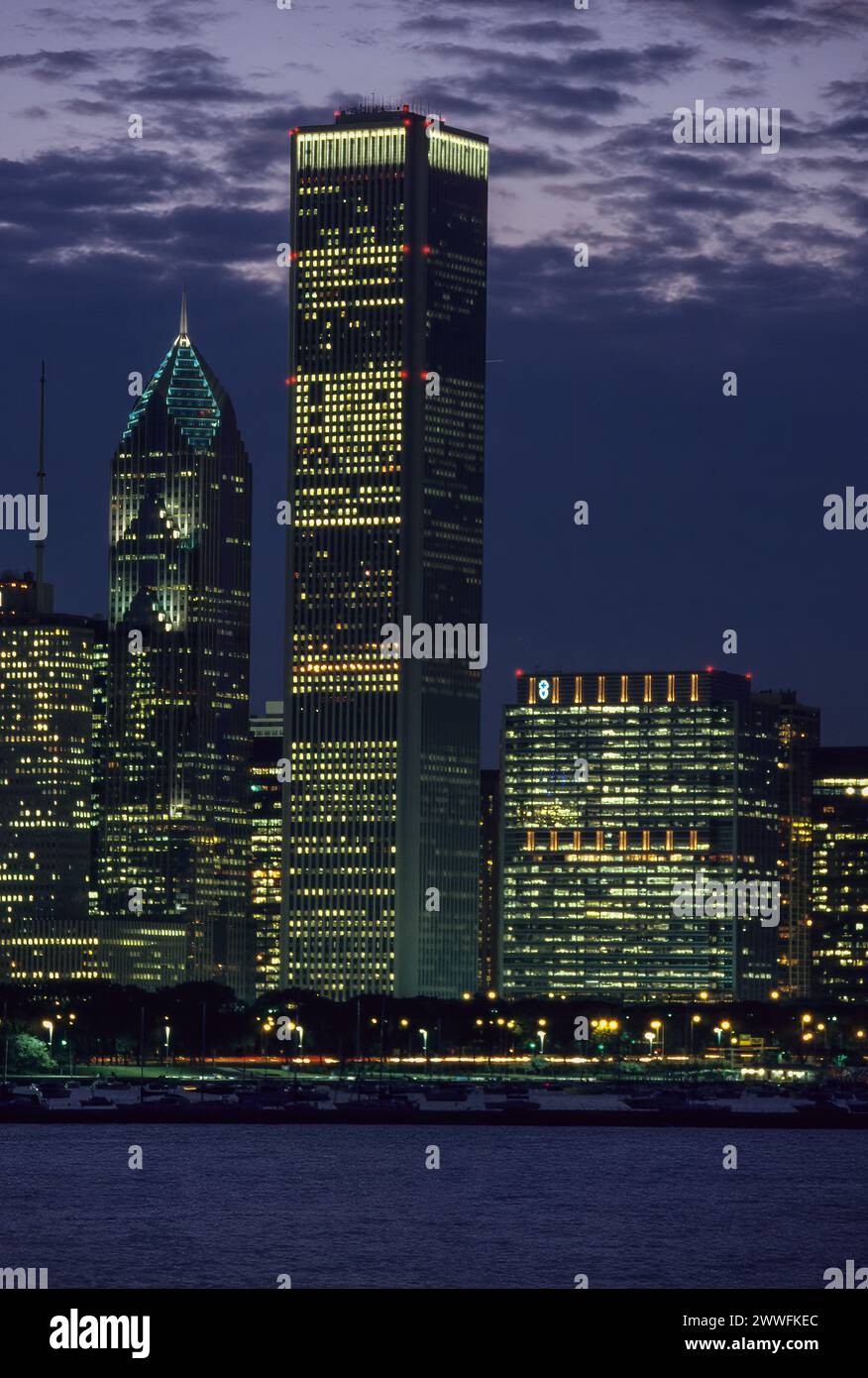 Chicago, Illinois Skyline at Dusk, USA. AON and Prudential Buildings ...