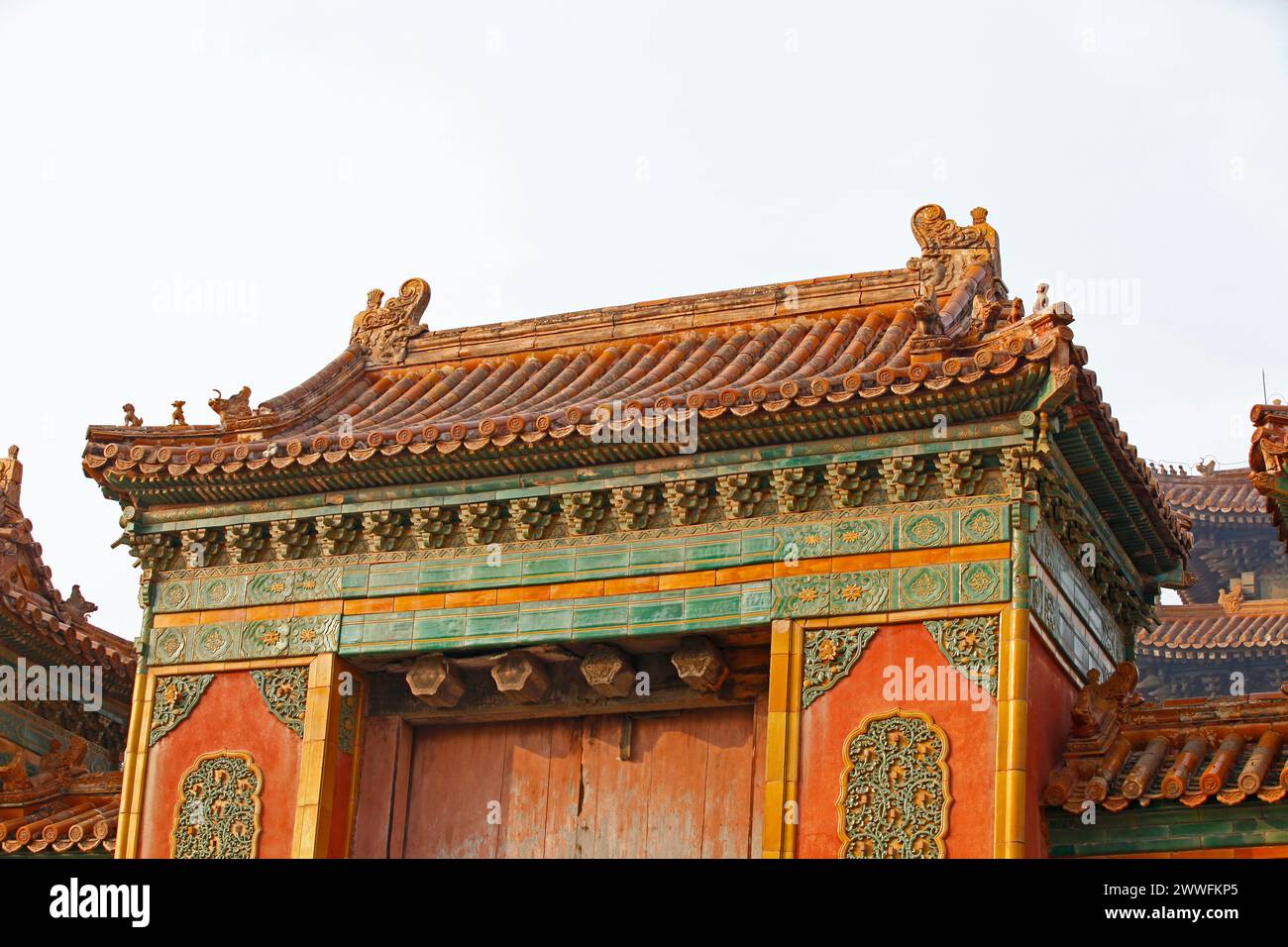 China building eaves Stock Photo - Alamy