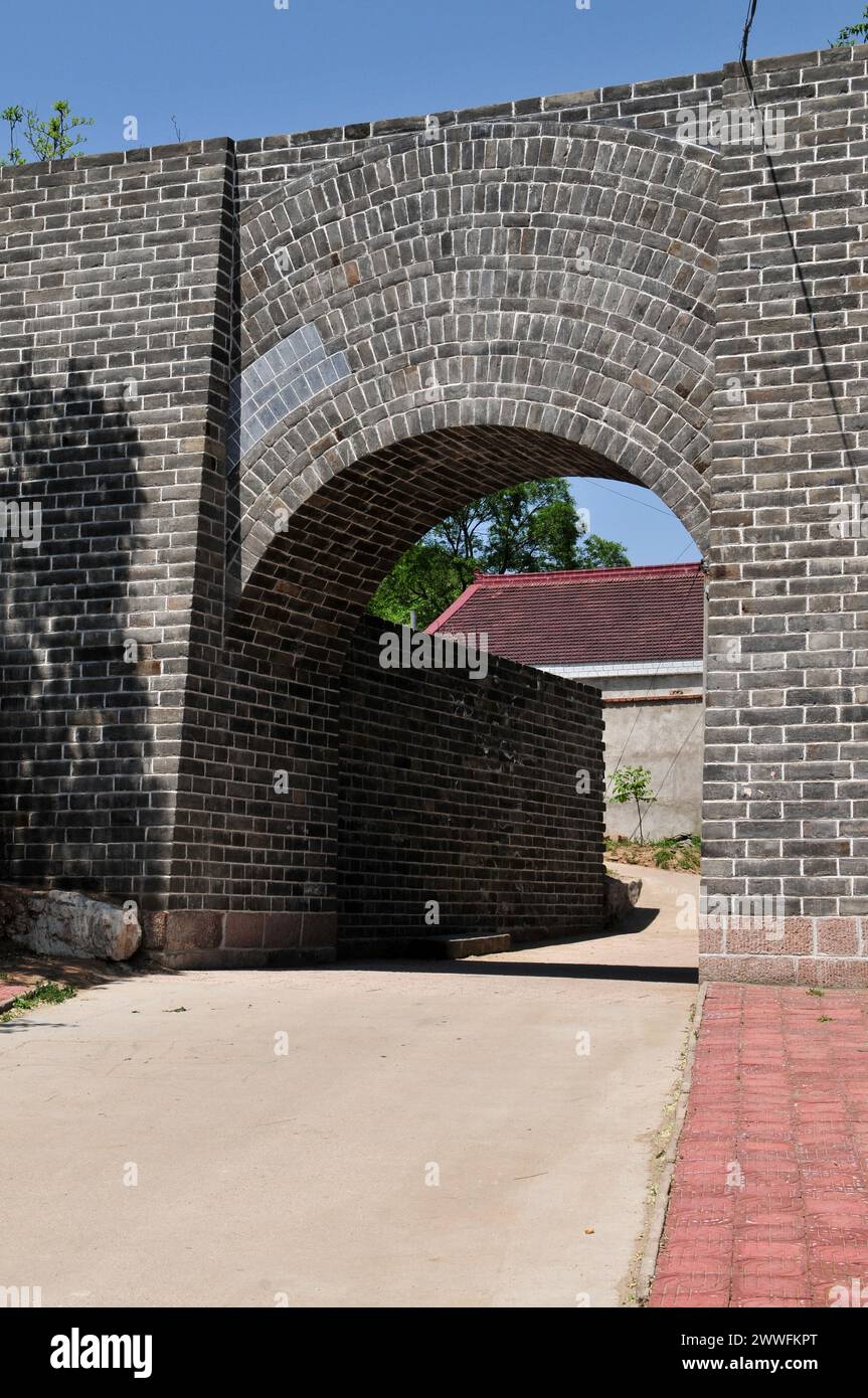 Old arch gate Stock Photo - Alamy