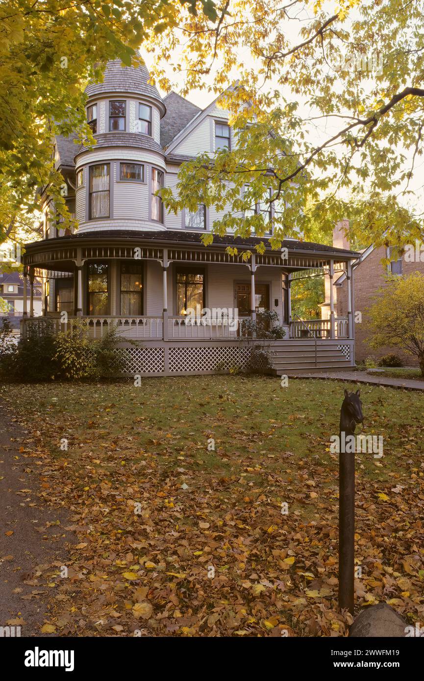 Ernest Hemingway's Birthplace, Oak Park, Illinois Stock Photo - Alamy