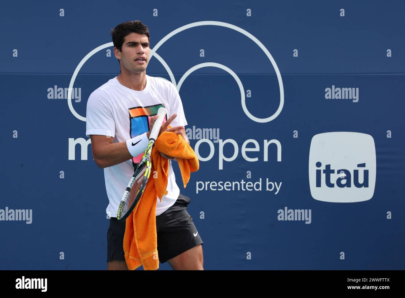 MIAMI GARDENS, FLORIDA - MARCH 23: Carlos Alcaraz of Spain on the ...