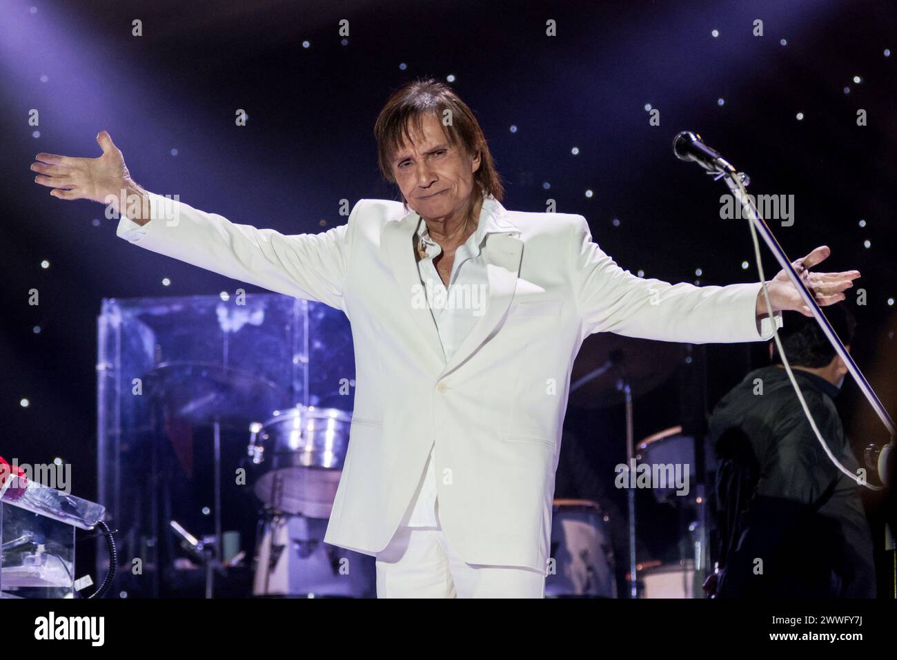 Show by singer roberto carlos hi-res stock photography and images - Alamy