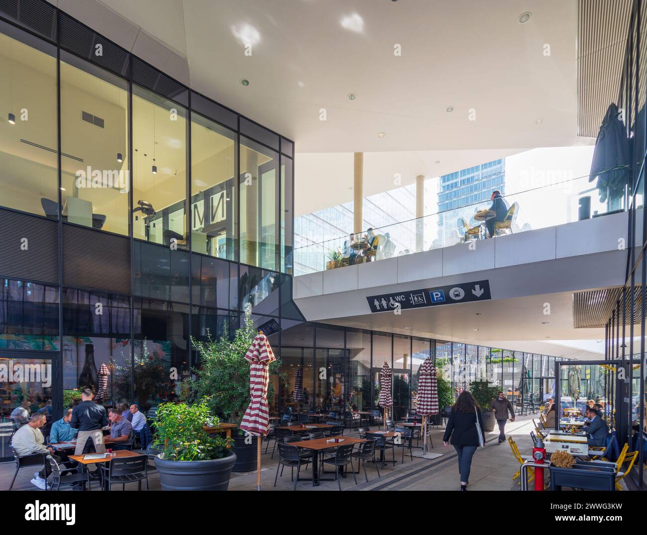 Infinity mall hi-res stock photography and images - Alamy