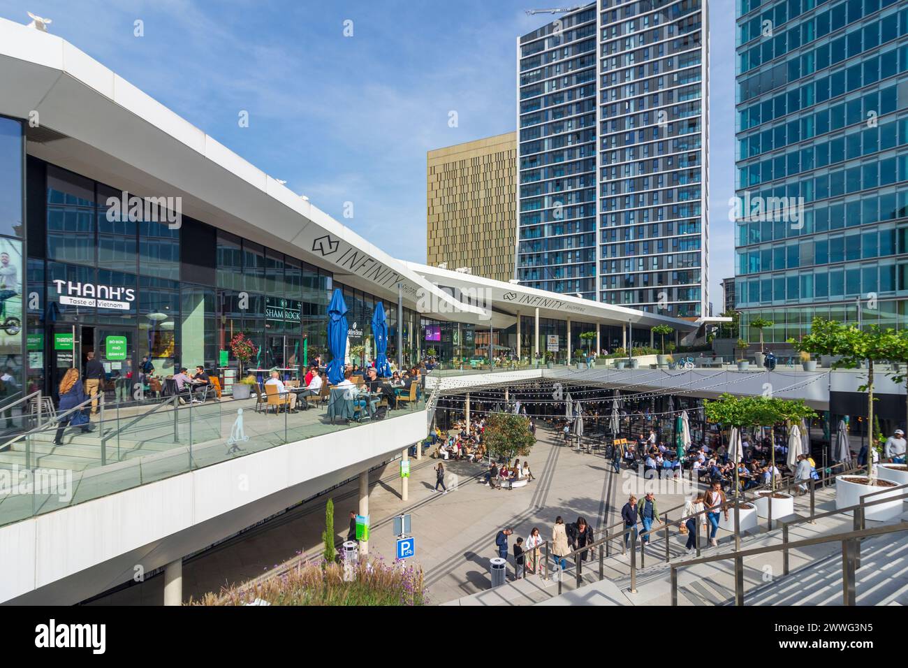 Luxembourg City (Luxemburg, Lëtzebuerg): Infinity shopping mall in ...