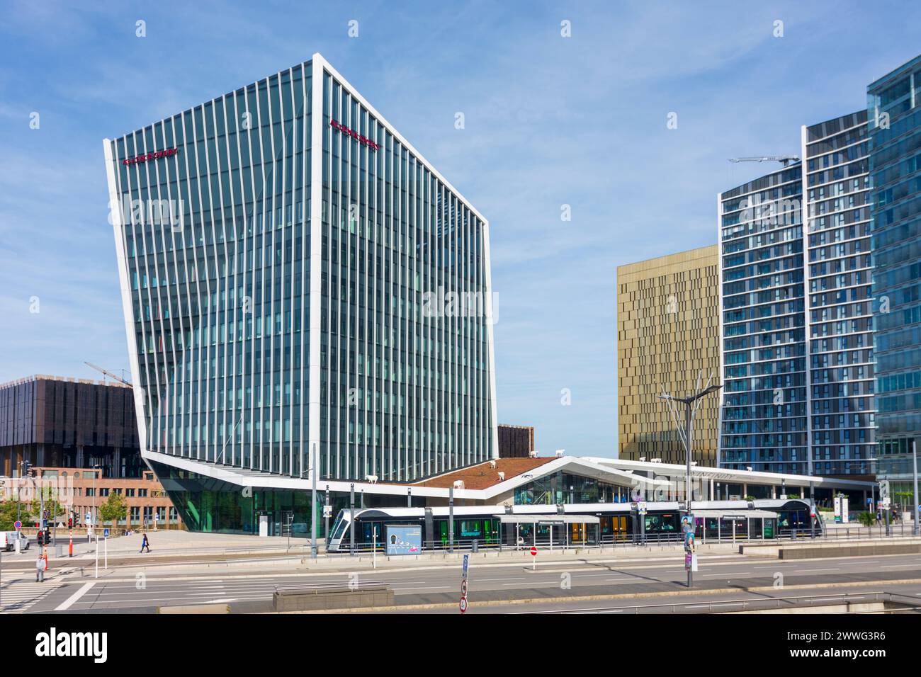 Infinity mall hi-res stock photography and images - Alamy