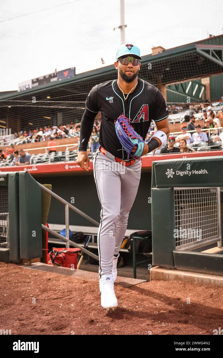 Arizona Diamondbacks left fielder Lourdes Gurriel Jr. (12) runs onto ...