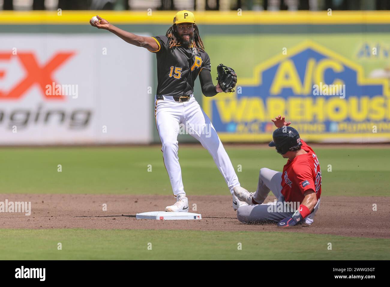 Bradenton, FL: Pittsburgh Pirates shortstop Oneil Cruz (15) turns the ...