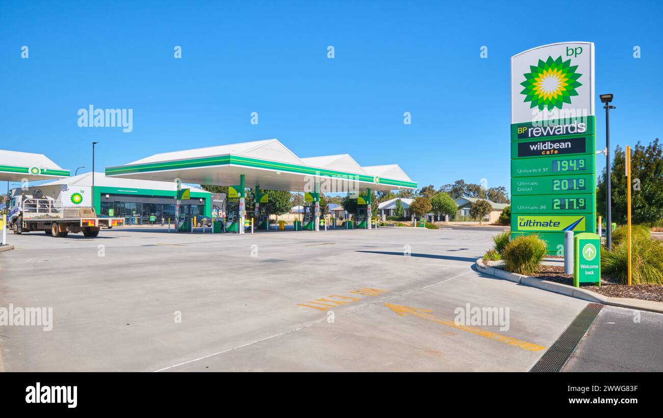 Petrol station australia hi-res stock photography and images - Alamy