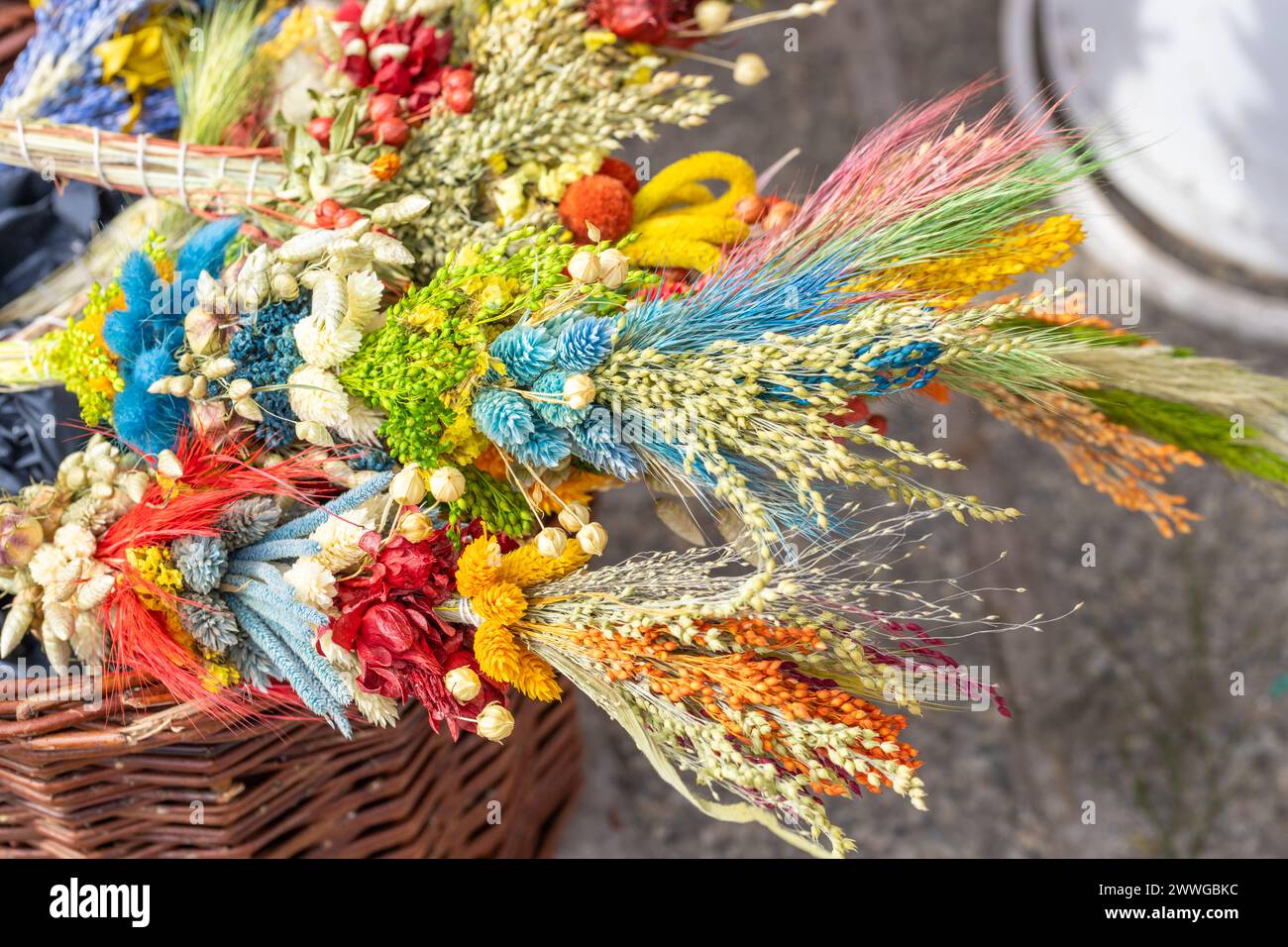 Easter decorations, Traditional Polish Easter Palms, Christian holidays ...