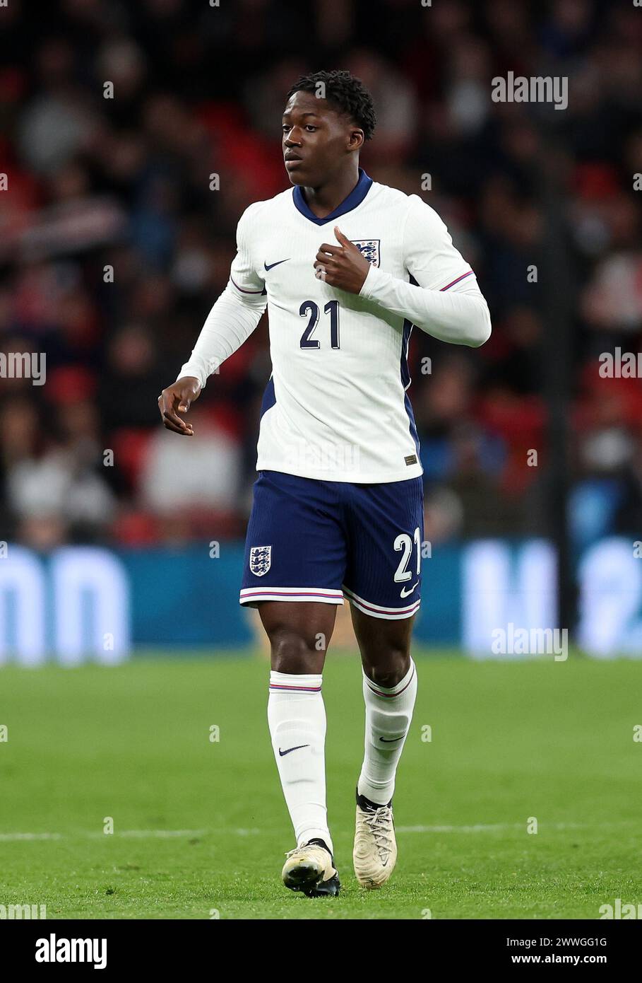 Mainoo england wembley brazil hi-res stock photography and images - Alamy
