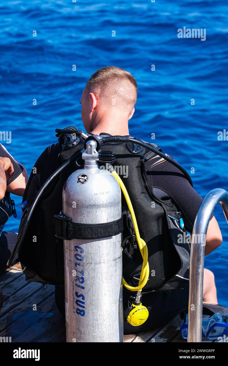Swim lessons with instructor hi-res stock photography and images - Alamy