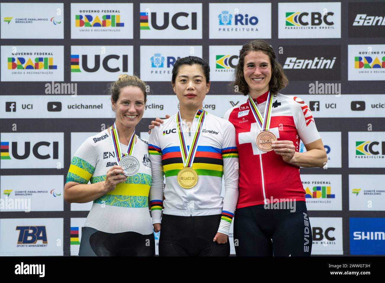 Rio De Janeiro, Brazil. 23rd Mar, 2024. Gold medalist Li Xiaohui (C) of ...