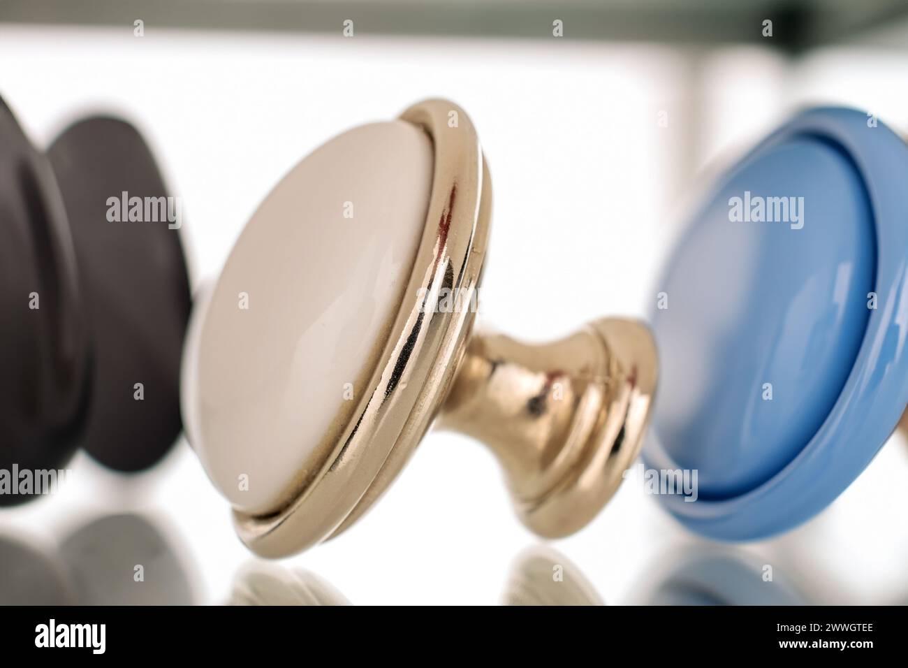 Sheet metal furniture hi-res stock photography and images - Alamy