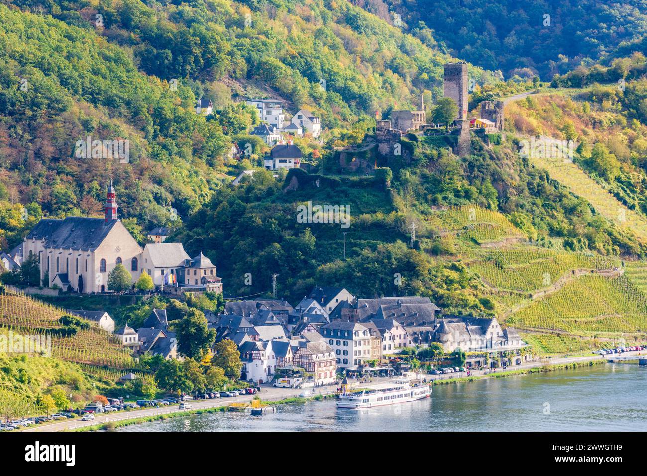 Beilstein: river Mosel (Moselle), passenger ship, Saint Joseph’s ...