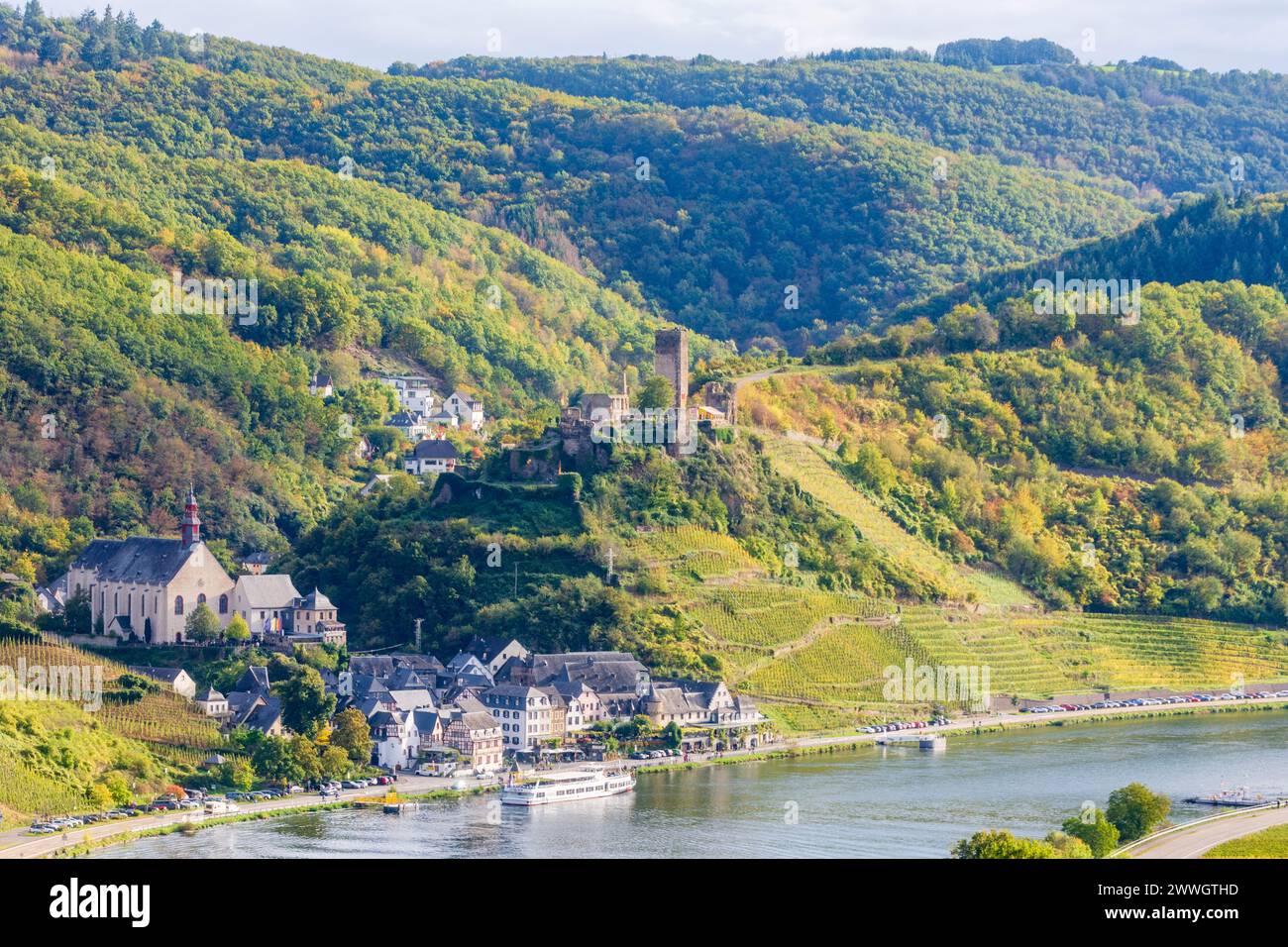 Beilstein: river Mosel (Moselle), passenger ship, Saint Joseph’s ...