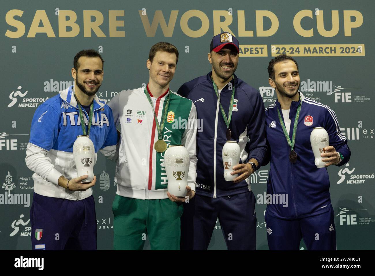 Budapest, Ali Pakdaman of Iran and Enver Yildirim of T¨¹rkiye (L to R ...