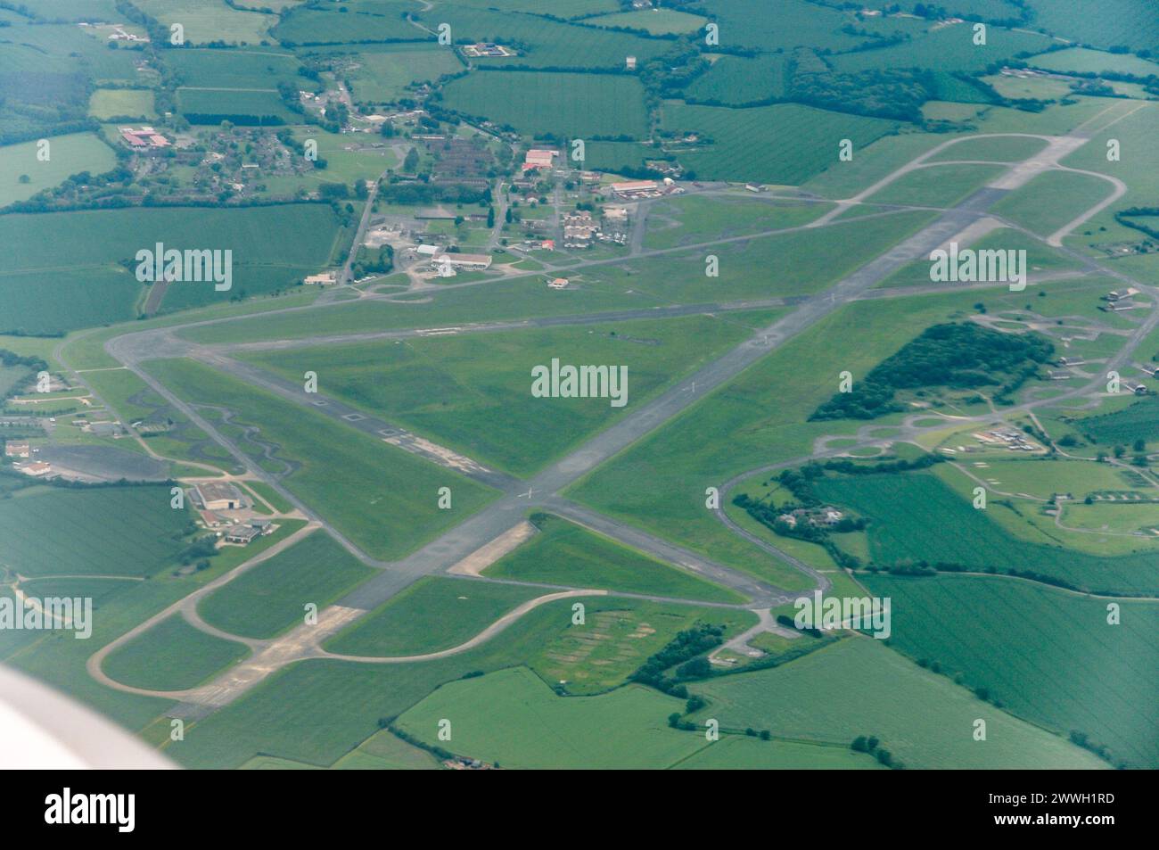 Aircraft viewed from above runway hi-res stock photography and images ...