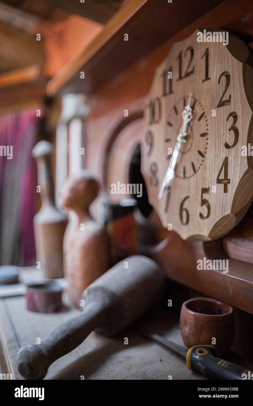 Classic table clock hi-res stock photography and images - Alamy