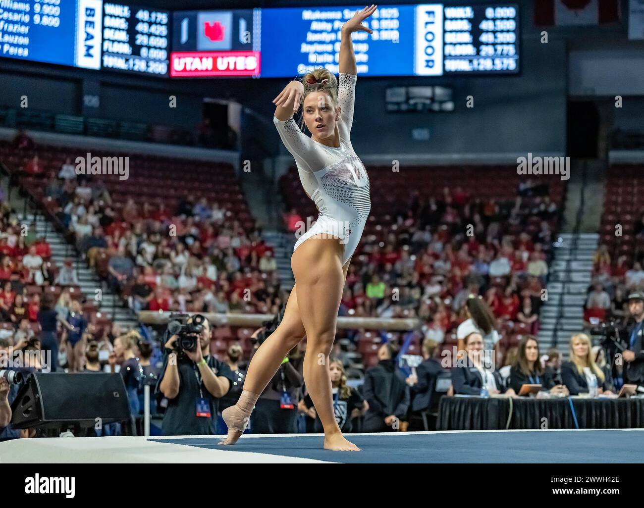 Pac 12 gymnastics championship hi-res stock photography and images - Alamy