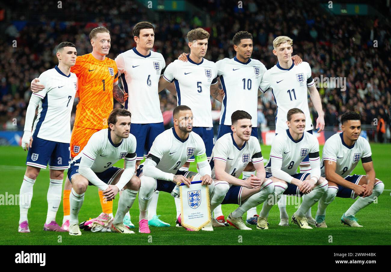 England Team before kick off Back Row;- Phil Foden (Man City)of England ...