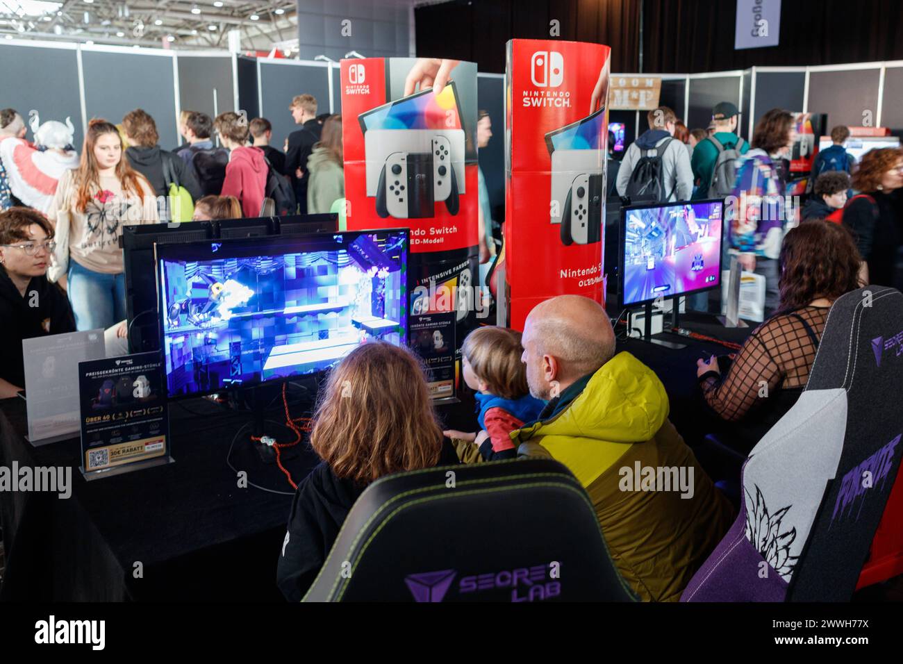 Nintendo spielen hi-res stock photography and images - Alamy