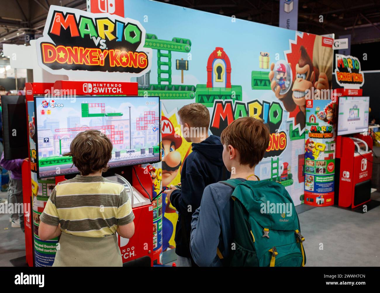 Nintendo spielen hi-res stock photography and images - Alamy