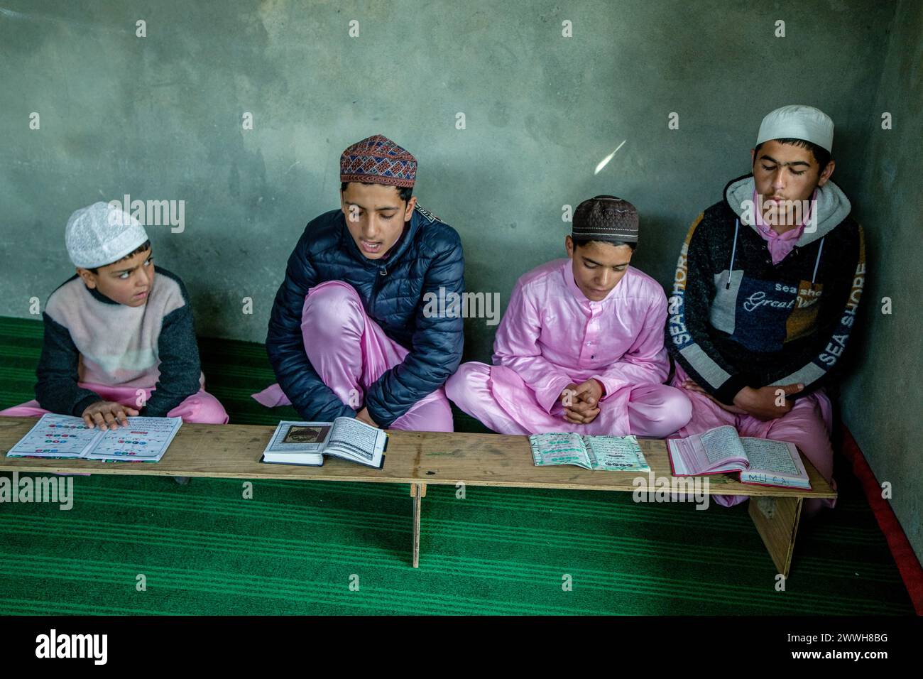 Indian teachers and students hi-res stock photography and images - Alamy