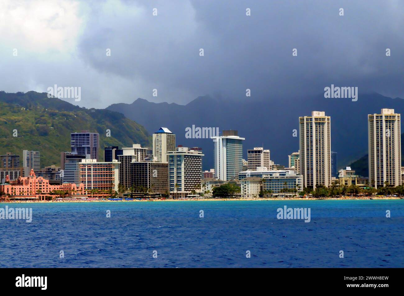 Sea view angle of Waikiki Beach Honolulu Hawaii Stock Photo - Alamy
