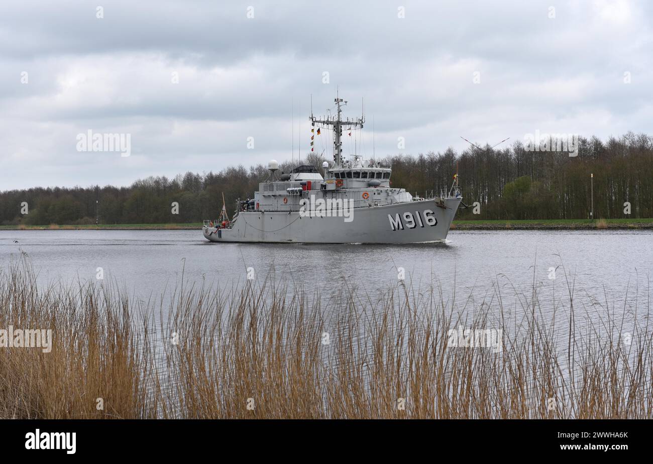 Europe warship hi-res stock photography and images - Alamy