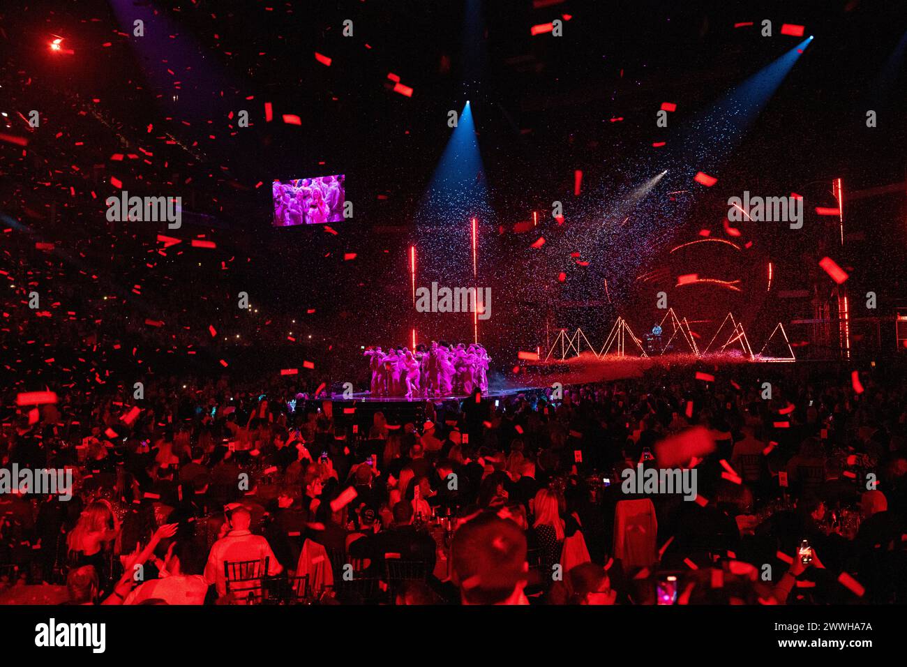 Calvin Harris and Ellie Goulding performing live at the 2024 BRIT ...