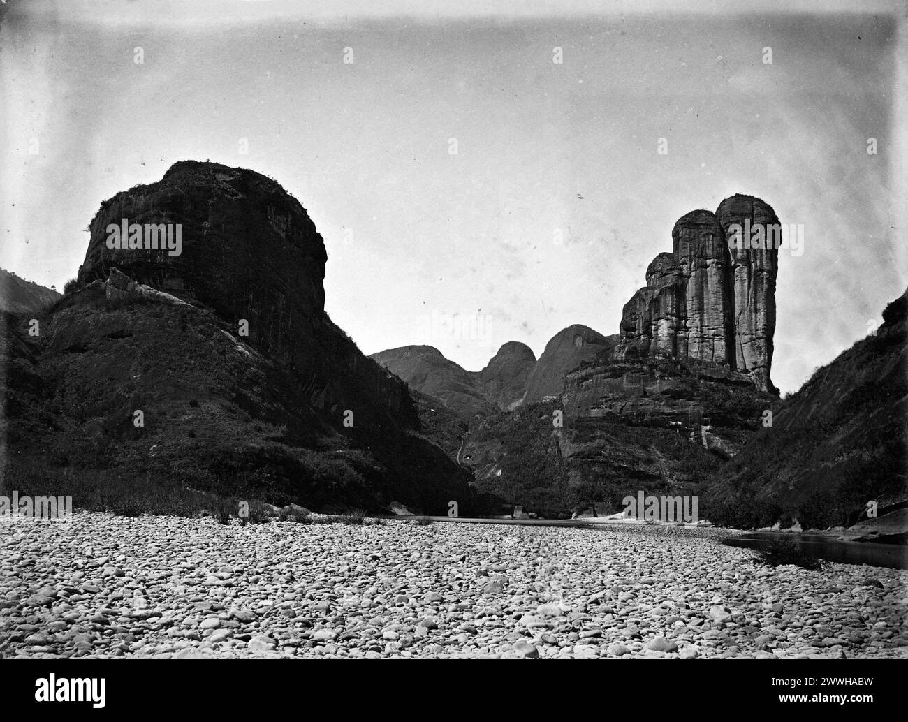Gemmy Damsel's Mirror-stand Peak near Sing Chang Tea Mart Stock Photo ...