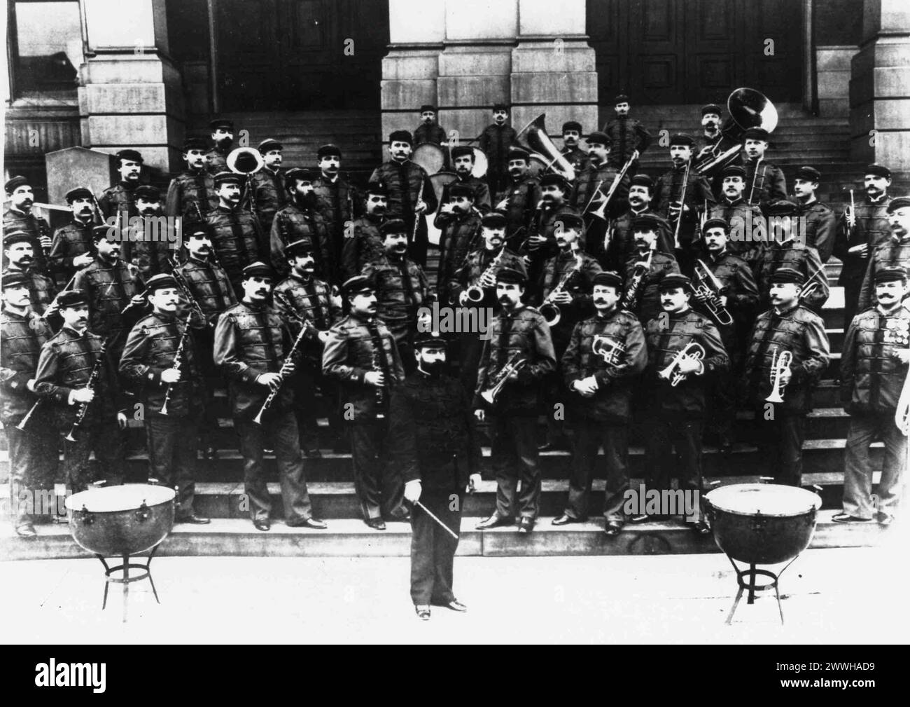 Civilian band hi-res stock photography and images - Alamy