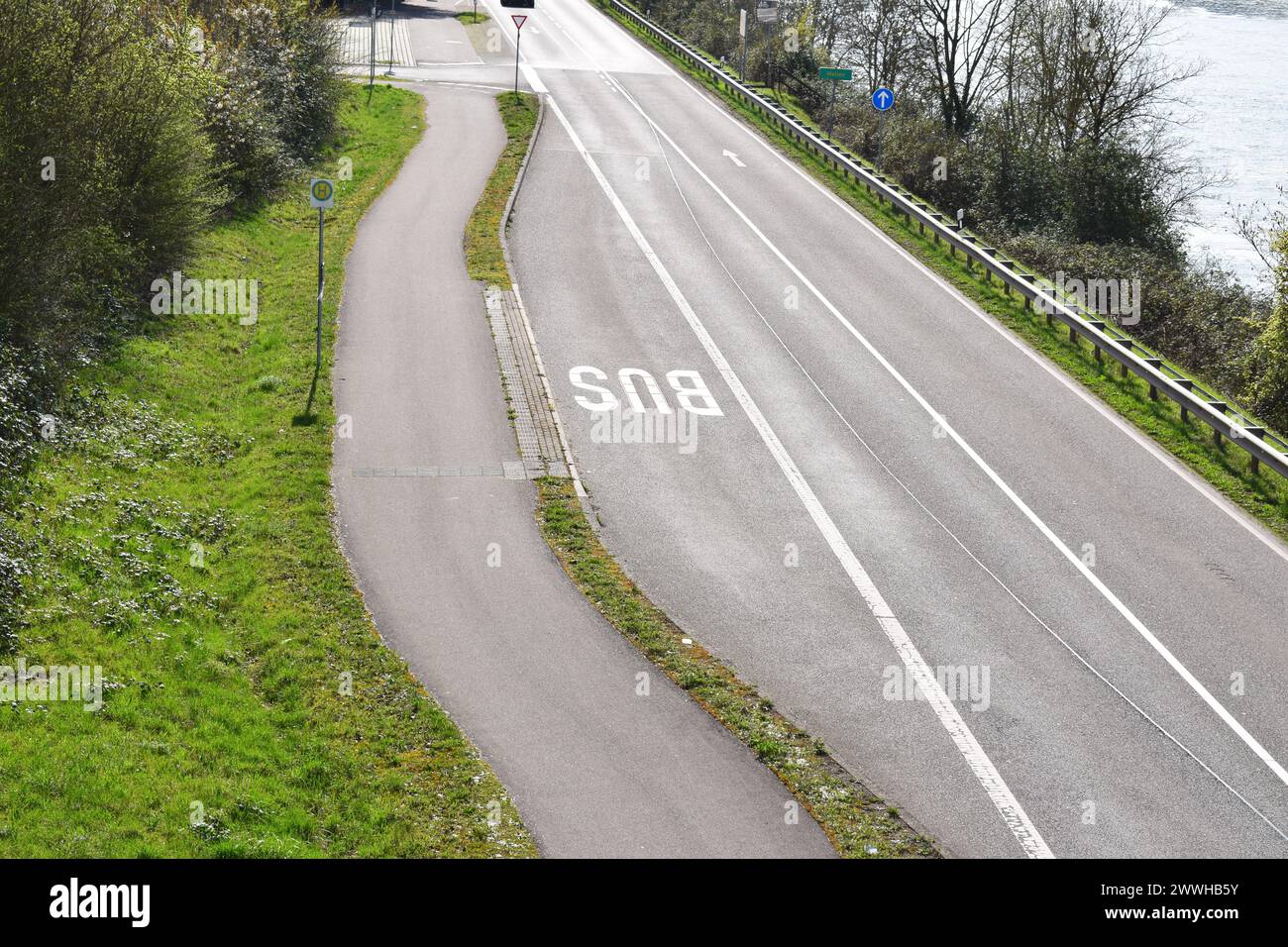 Bus stop pit hi-res stock photography and images - Alamy