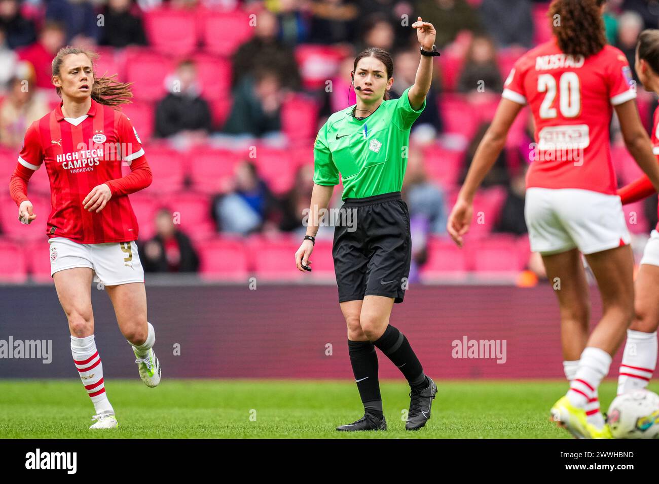 Referee julia van es hi-res stock photography and images - Alamy