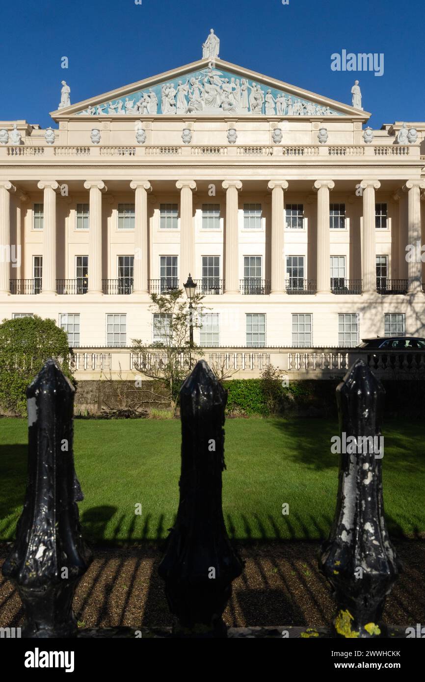 Cumberland Terrace is a neoclassical terrace on the eastern side of ...