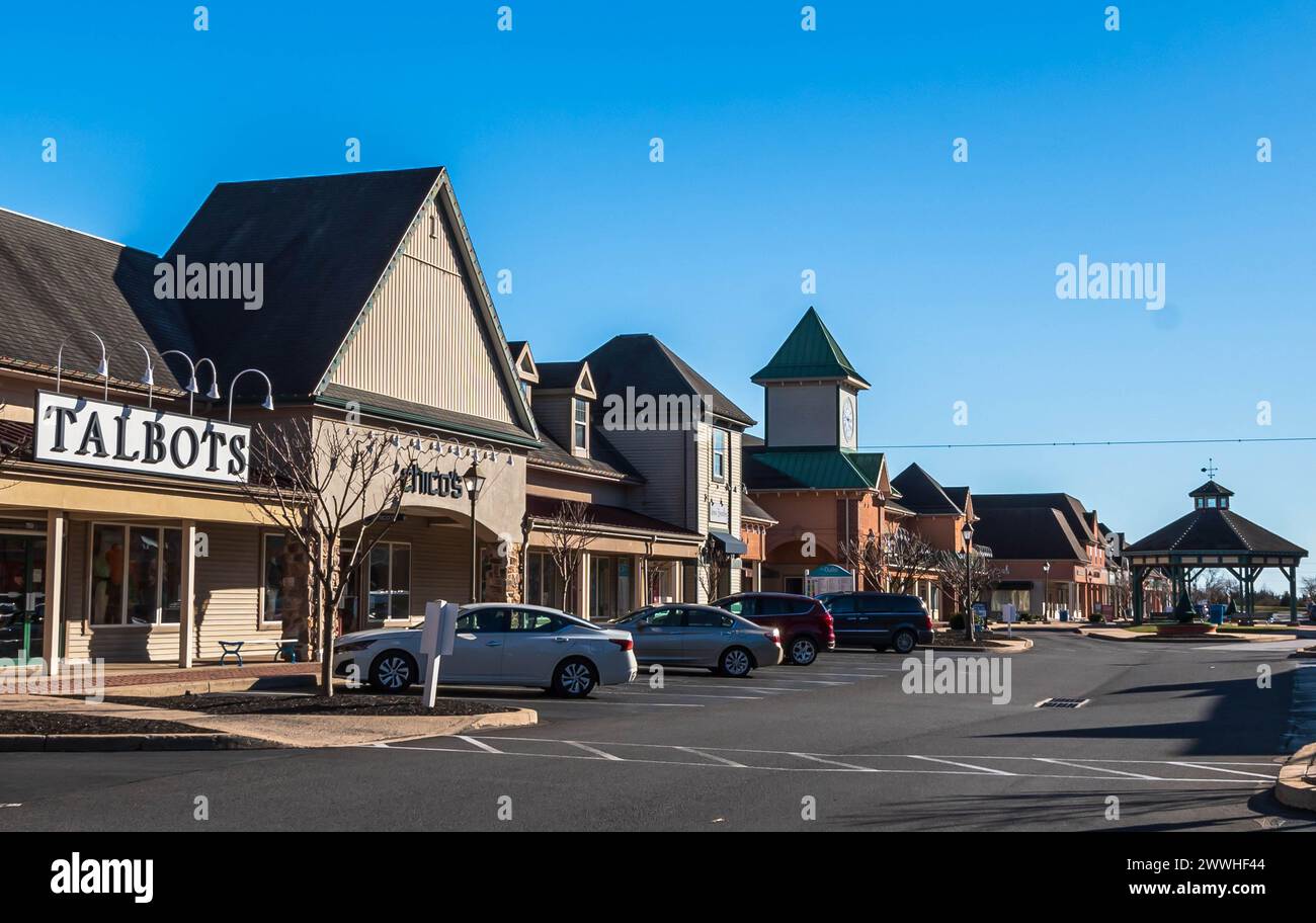 The Outlet Shoppes at Gettysburg, an outdoor mall in Gettysburg ...