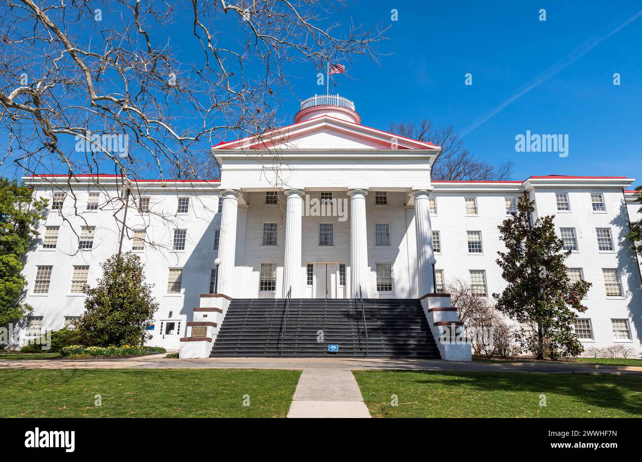 Pennsylvania hall gettysburg college hi-res stock photography and ...