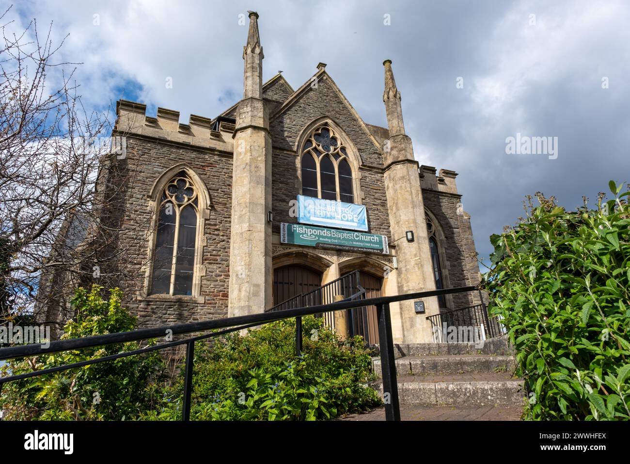 Fishponds hi-res stock photography and images - Alamy