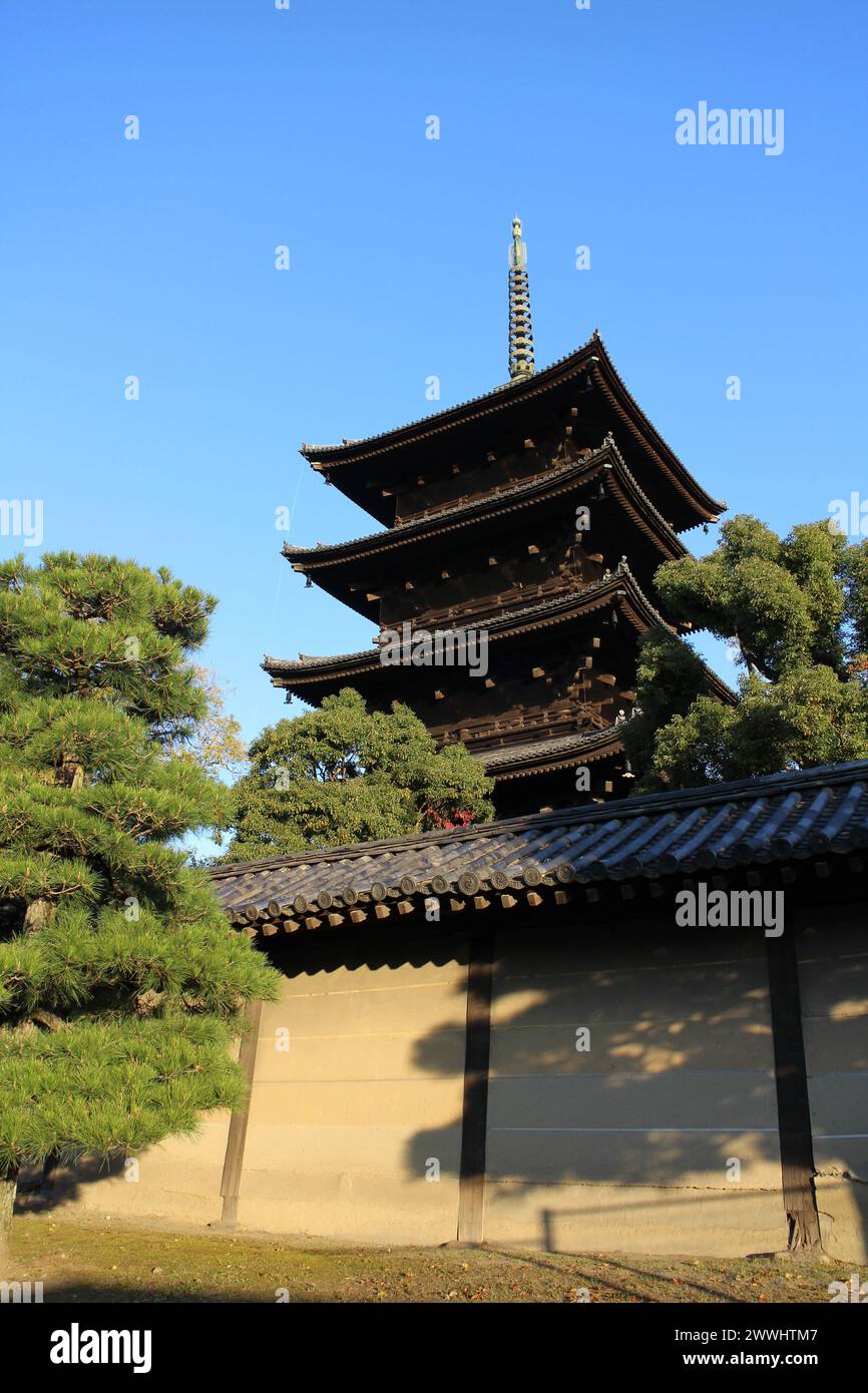 Toji pagoda hi-res stock photography and images - Alamy