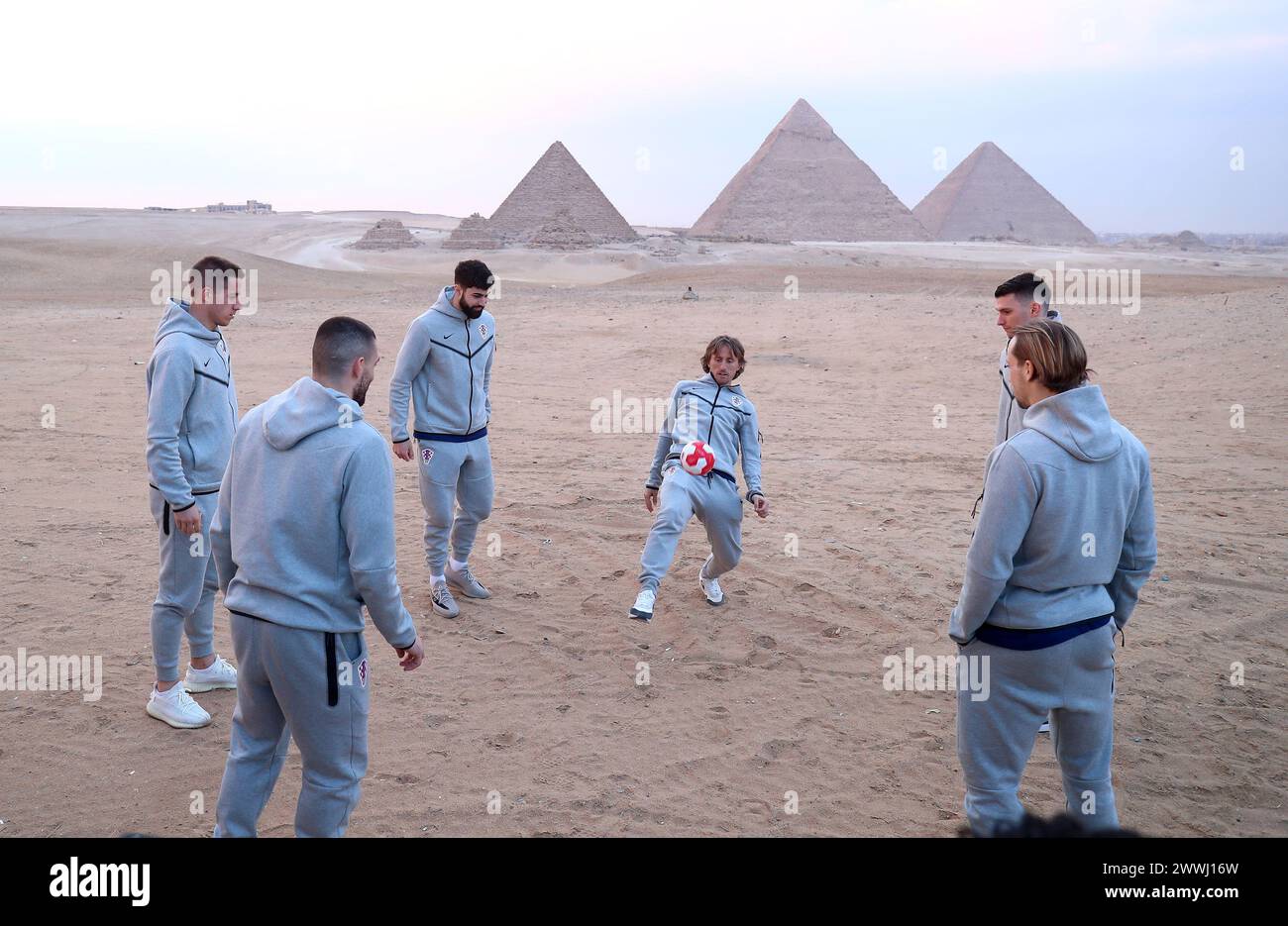 Mateo Kovacic, Mario Pasalic, Josko Gvardiol, Luka Modric, Dominik ...