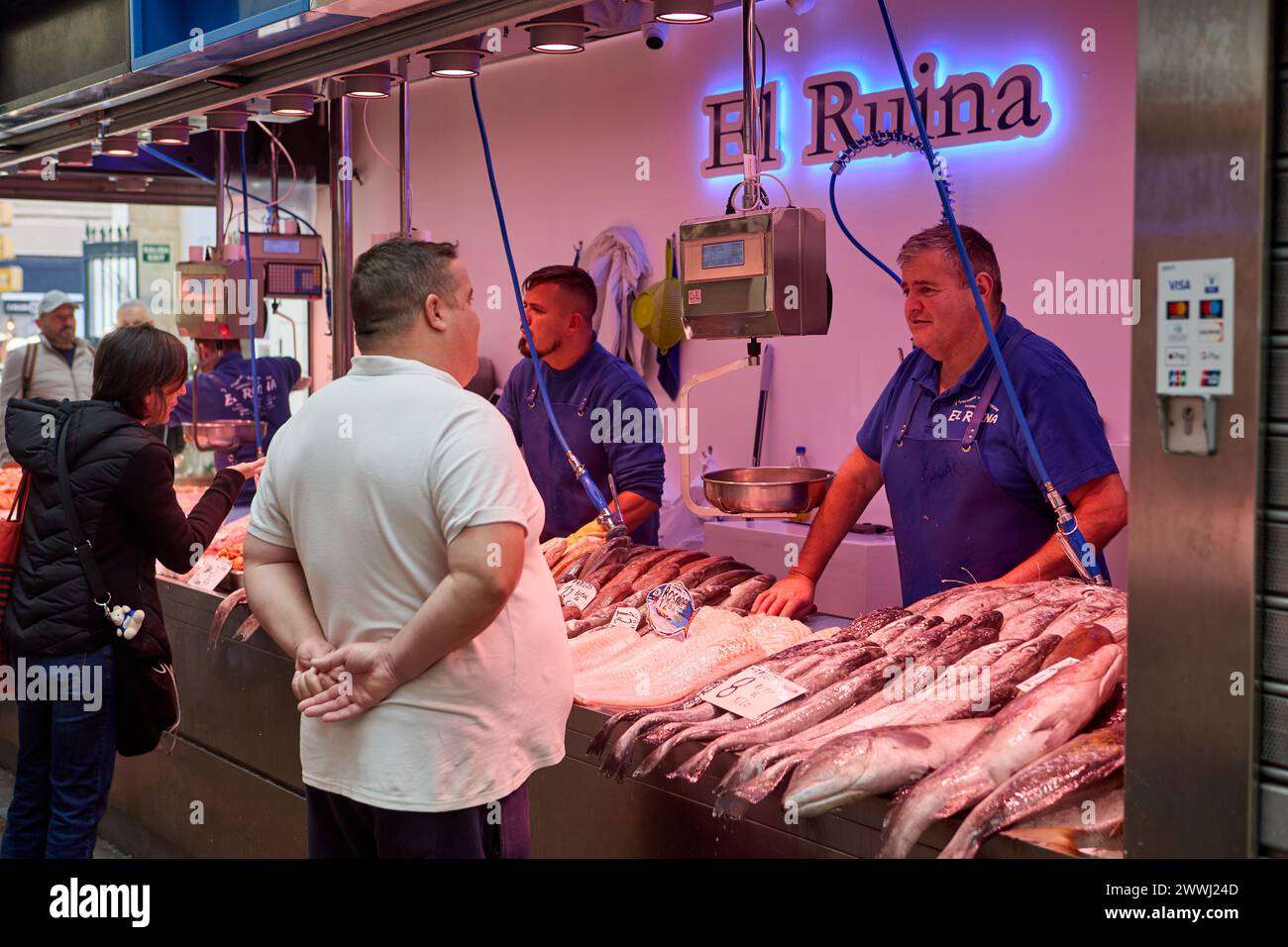 Fish stall at Mercado Central de Atarazana. (Fish and produce market ...